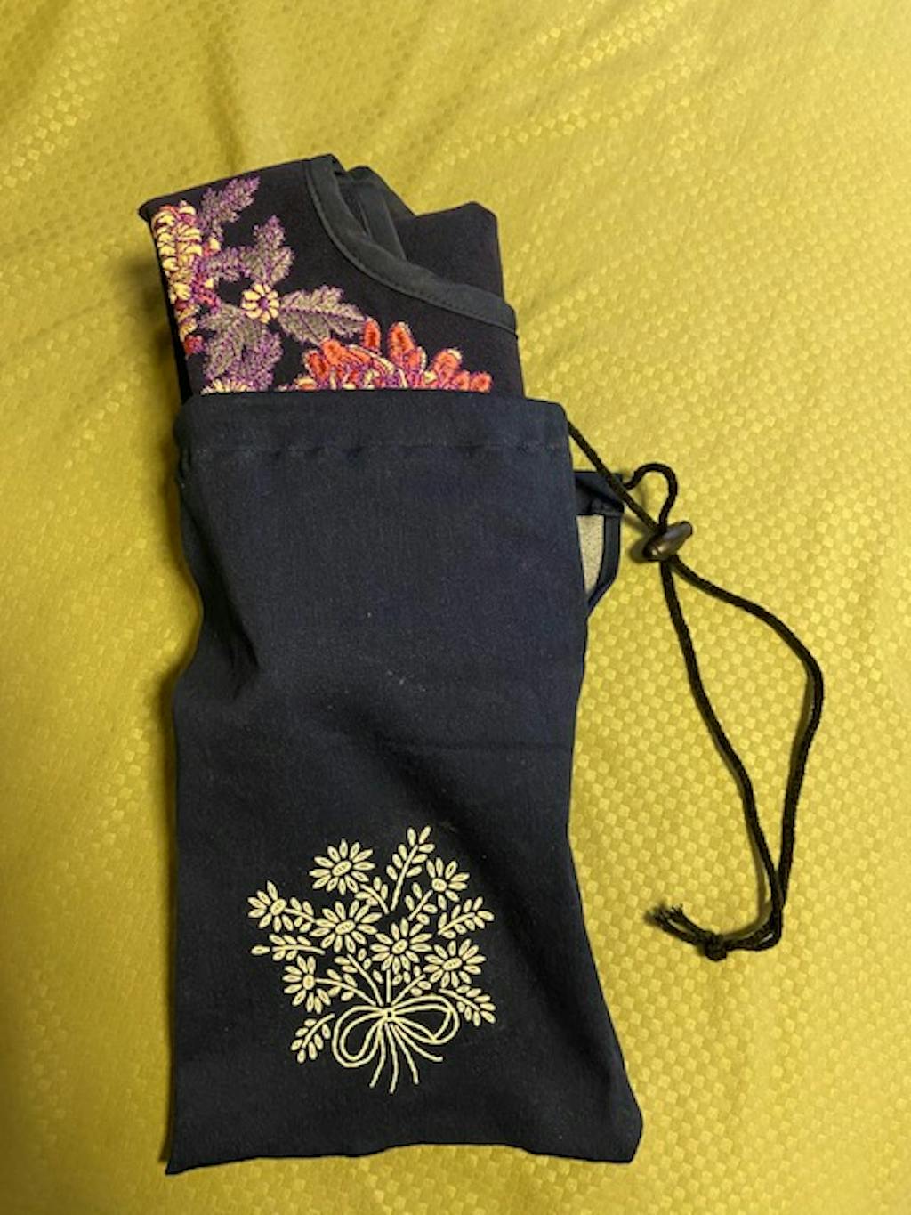 Women's Dress 'n Dine™ Adult Bib: Chrysanthemum Sash – Classy Pal