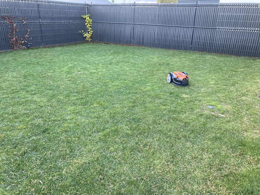 LawnMaster OcuMow 16 Robot Tondeuse | Sans fil d'antenne | 150m² | 24V ...