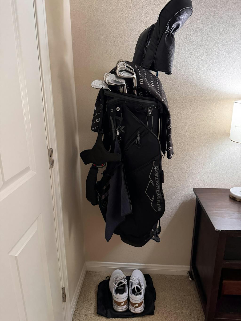 ClubsDock Black - Golf storage solution