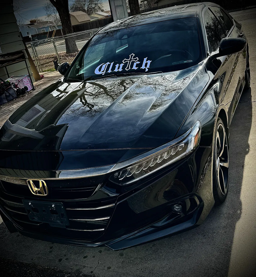 Clutch Windshield Banner V2 – Clutch Supply