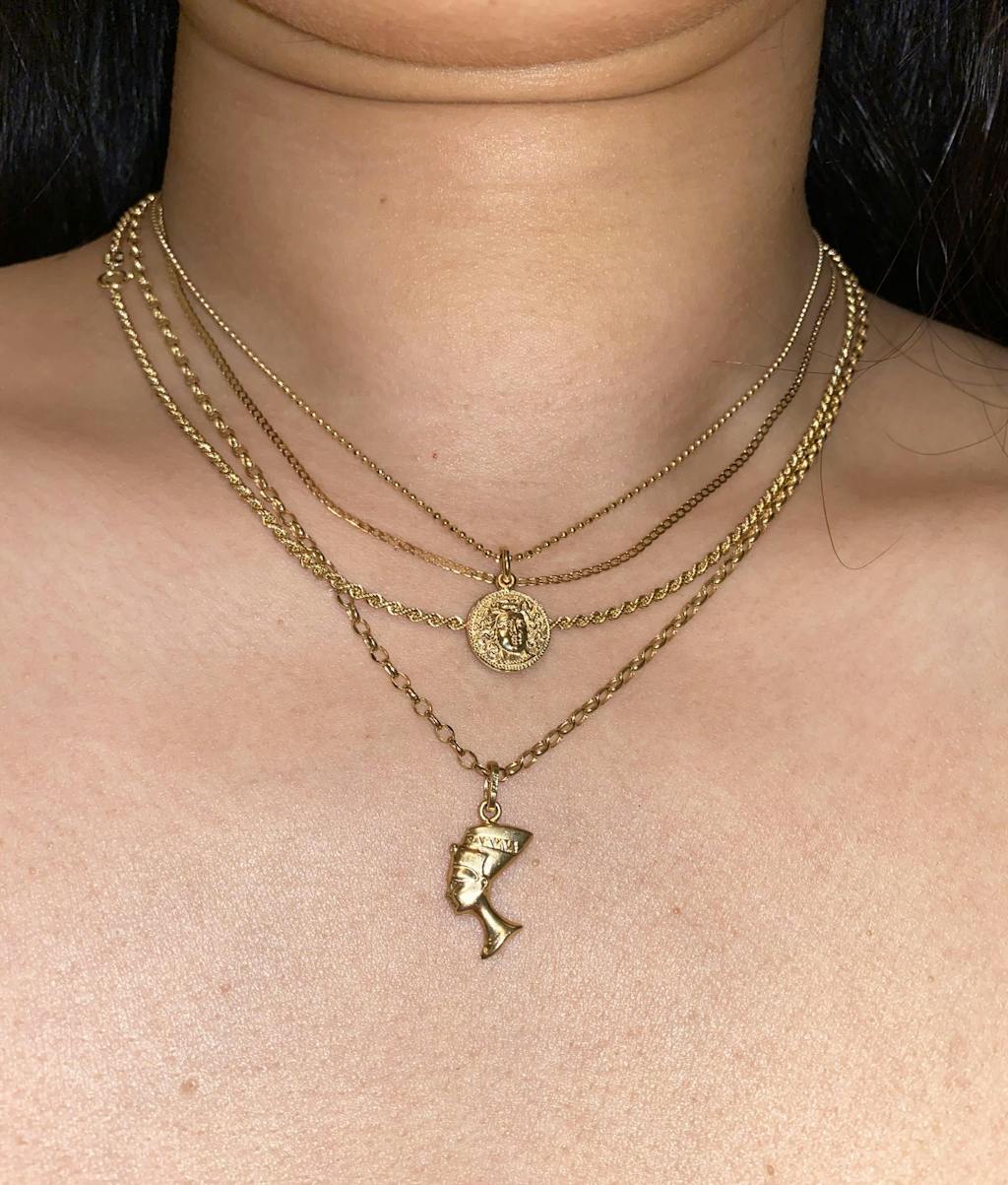 14k donut band with 3 star set diamonds – CNOJ