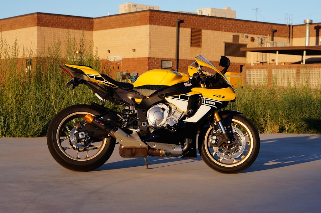 Coffman's Yamaha R1 (2015-2025) Shorty Exhaust