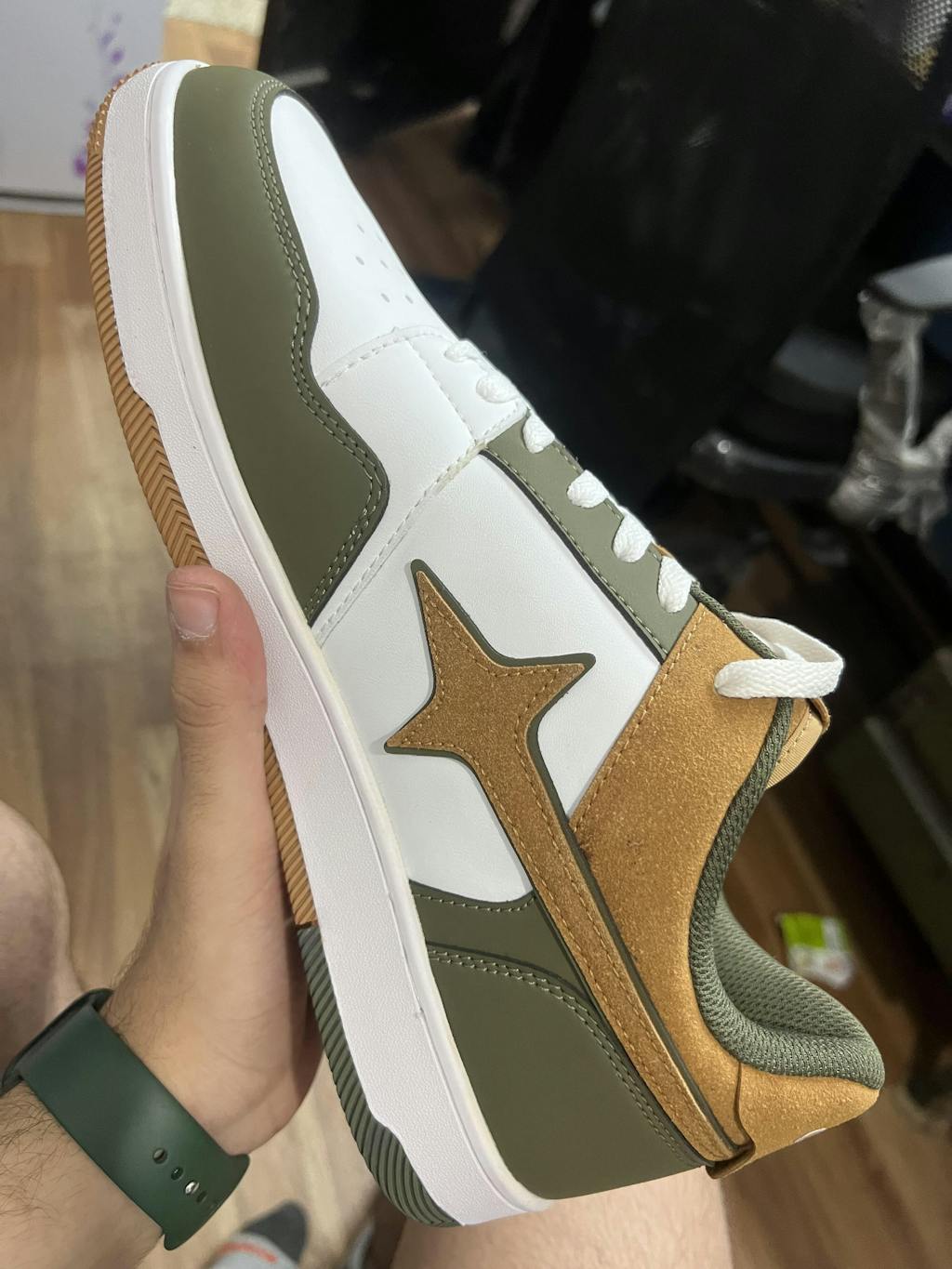 Comet- X Lows Pinecone