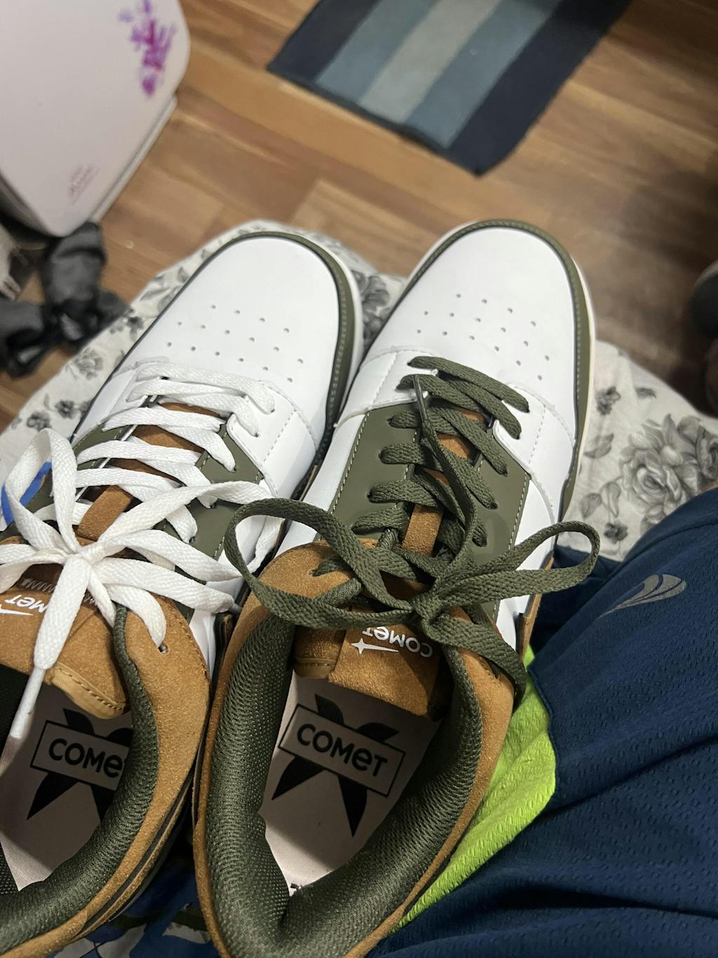 Comet- X Lows Pinecone