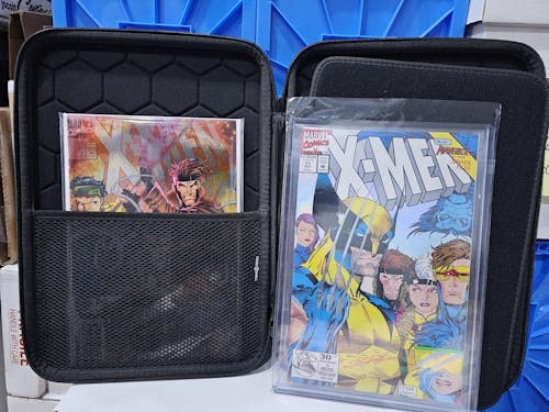 Comic Shell - Graded Comic Book Travel & Storage Case