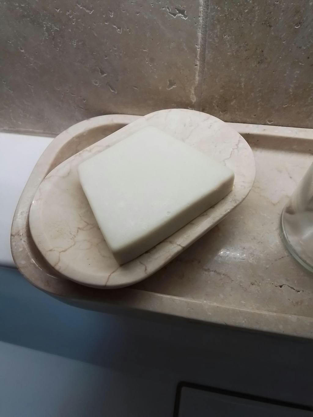 Savon solide bio naturel artisanal et surgras ᐅ SAF à l'huile d'olive