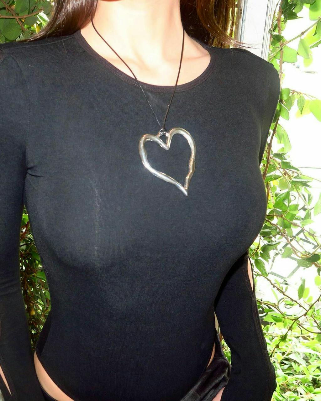 Keyhole Cutout Long Sleeve Bodysuit | COMMENSE