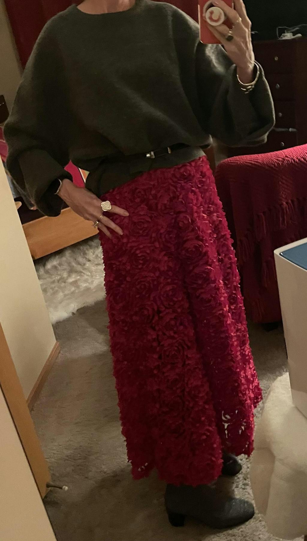 High-Waist Rosette Skirt | COMMENSE