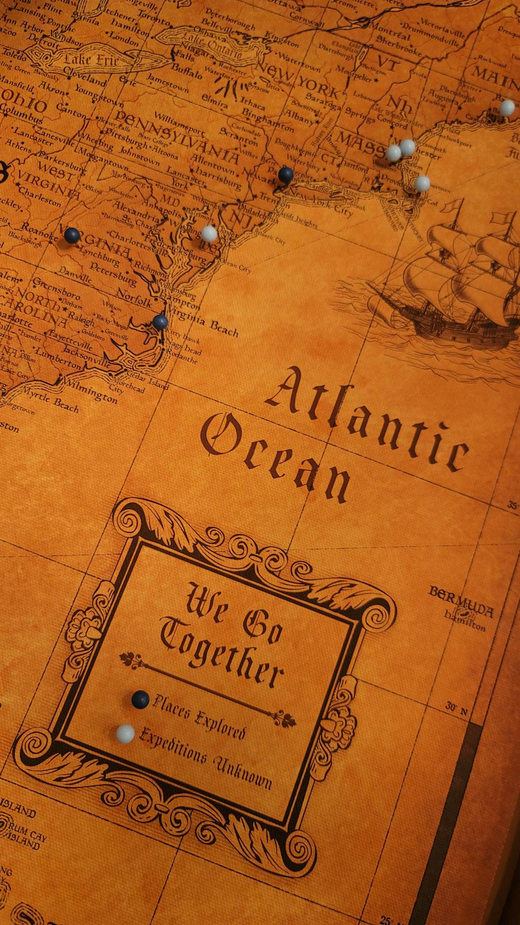 USA Travel Map Pin Board with Push Pins: Golden Aged — Conquest Maps LLC