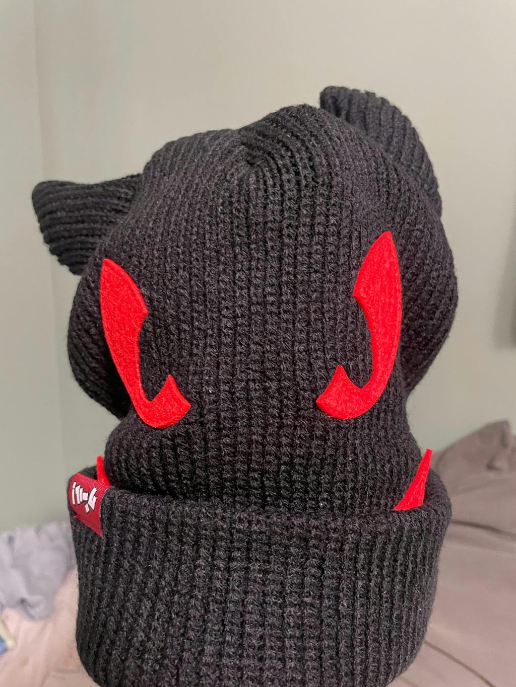 The Demon Beanie– Cool Shirtz