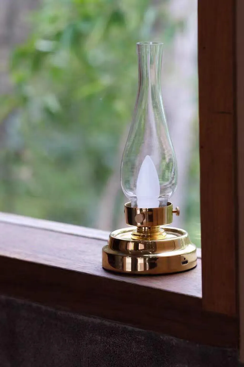 Solid Brass LED Kerosene Oil Lantern | Cordless Rechargeable Table ...