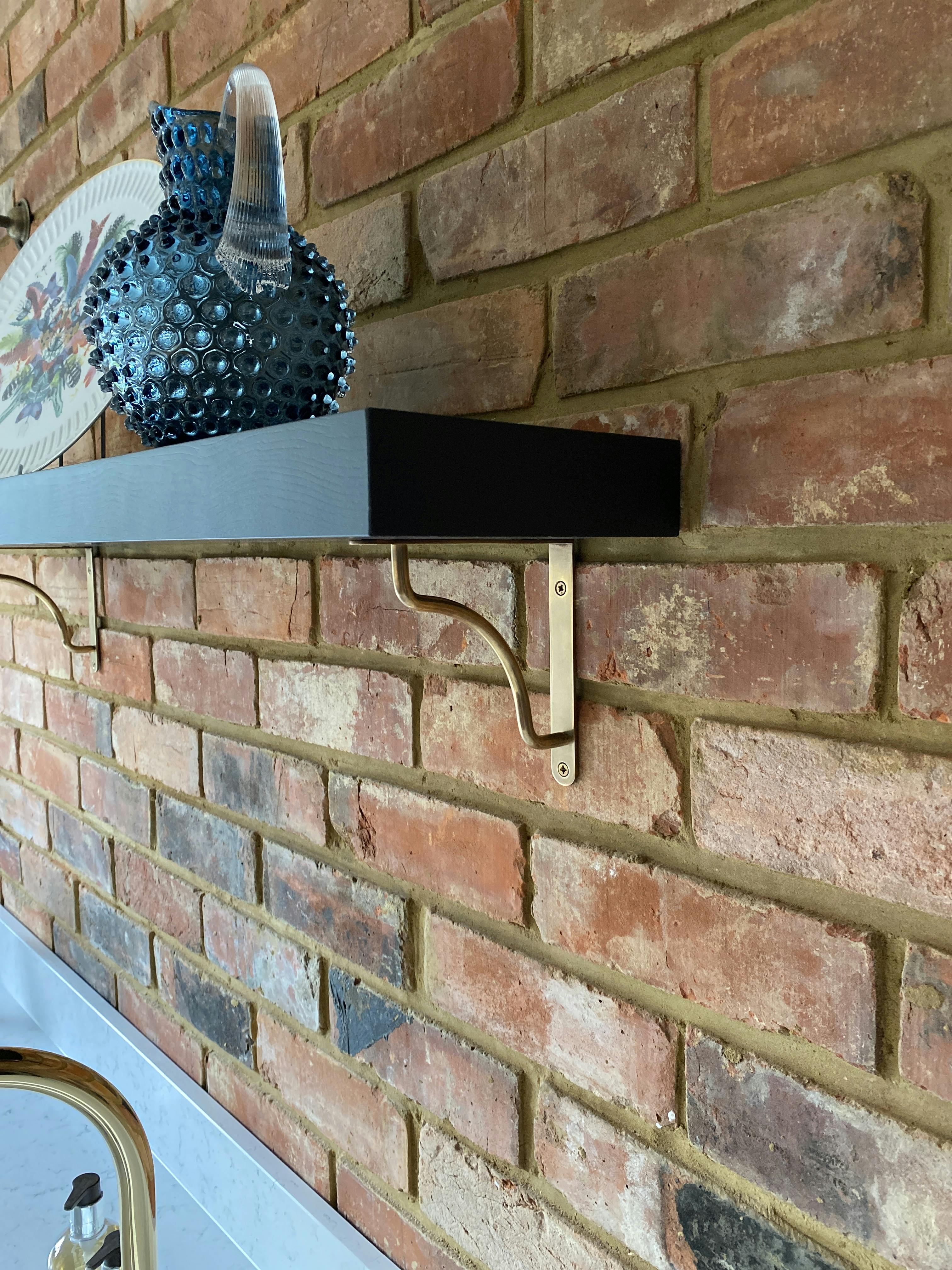 Kilburn Shelf Bracket 150mm - Antique Brass – Corston