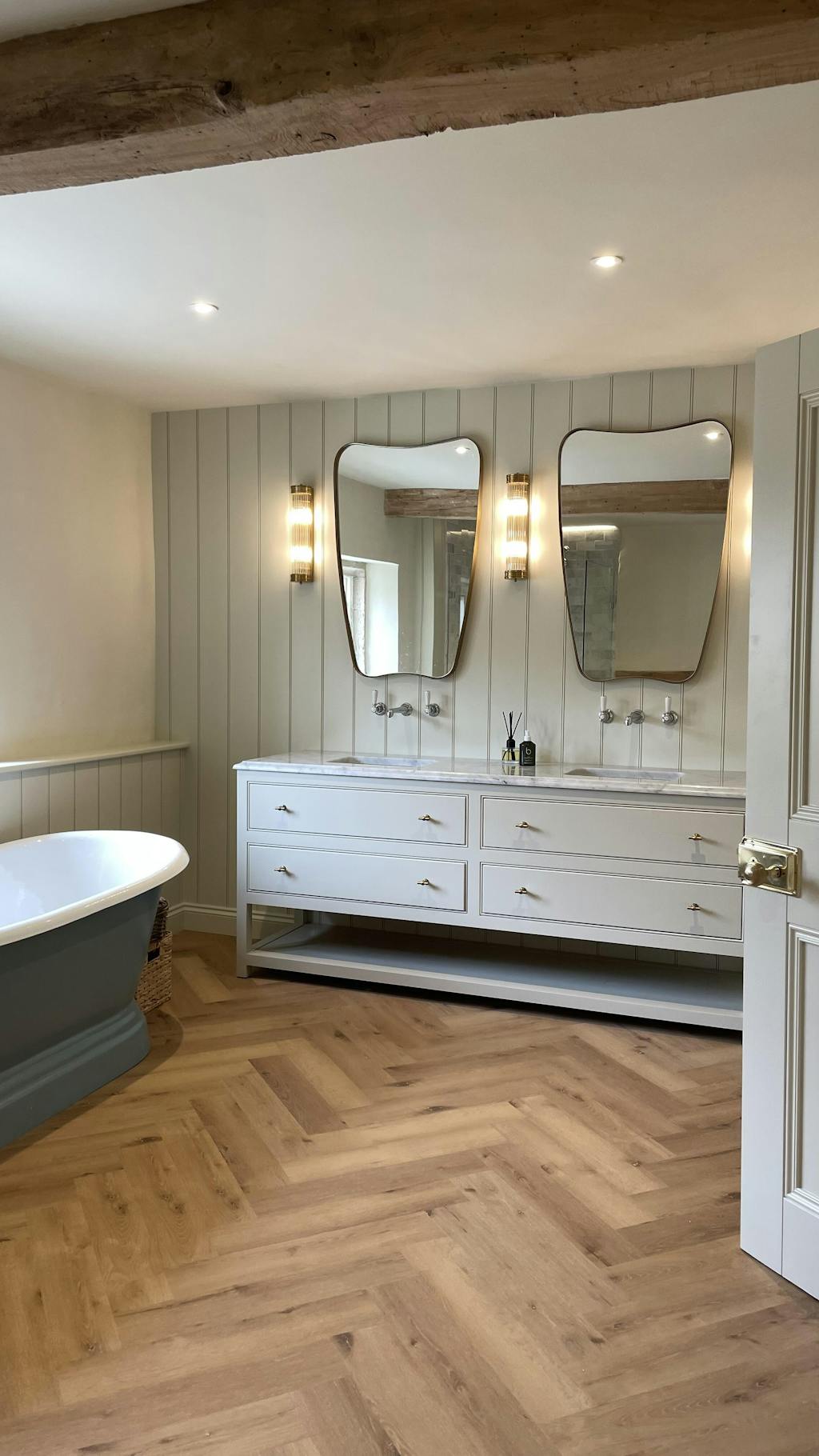 Harper T-Bar Furniture Handle | Antique Brass | Hardware – Corston