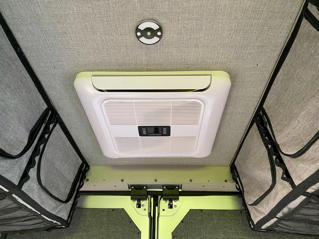 12V RV Air Conditioner – 10000 BTU Low Profile RV Rooftop AC