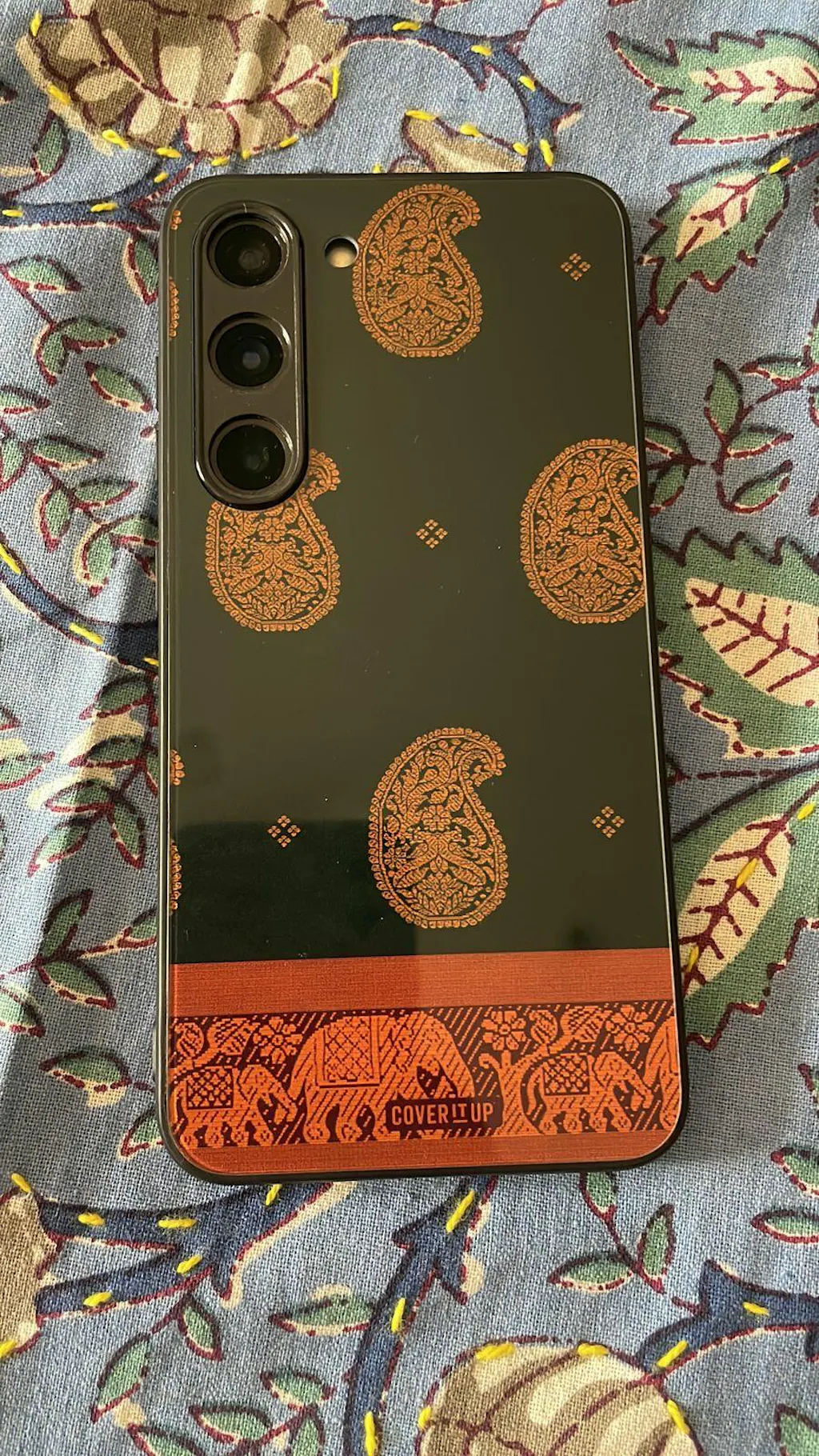 Kanchipuram Green Saree Glass Case