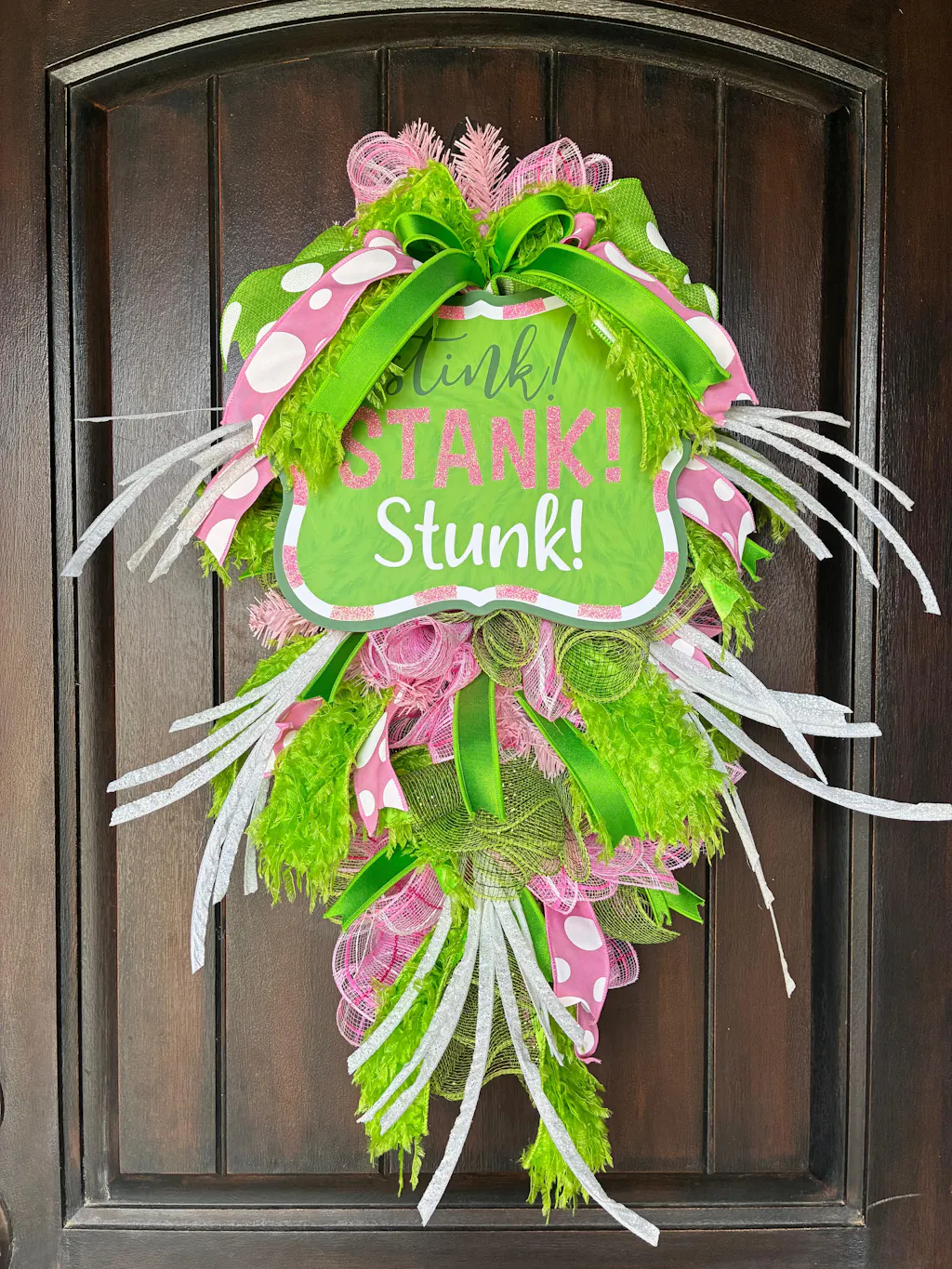 10" Scalloped Wooden Sign: Pink Stink! Stank! Stunk!