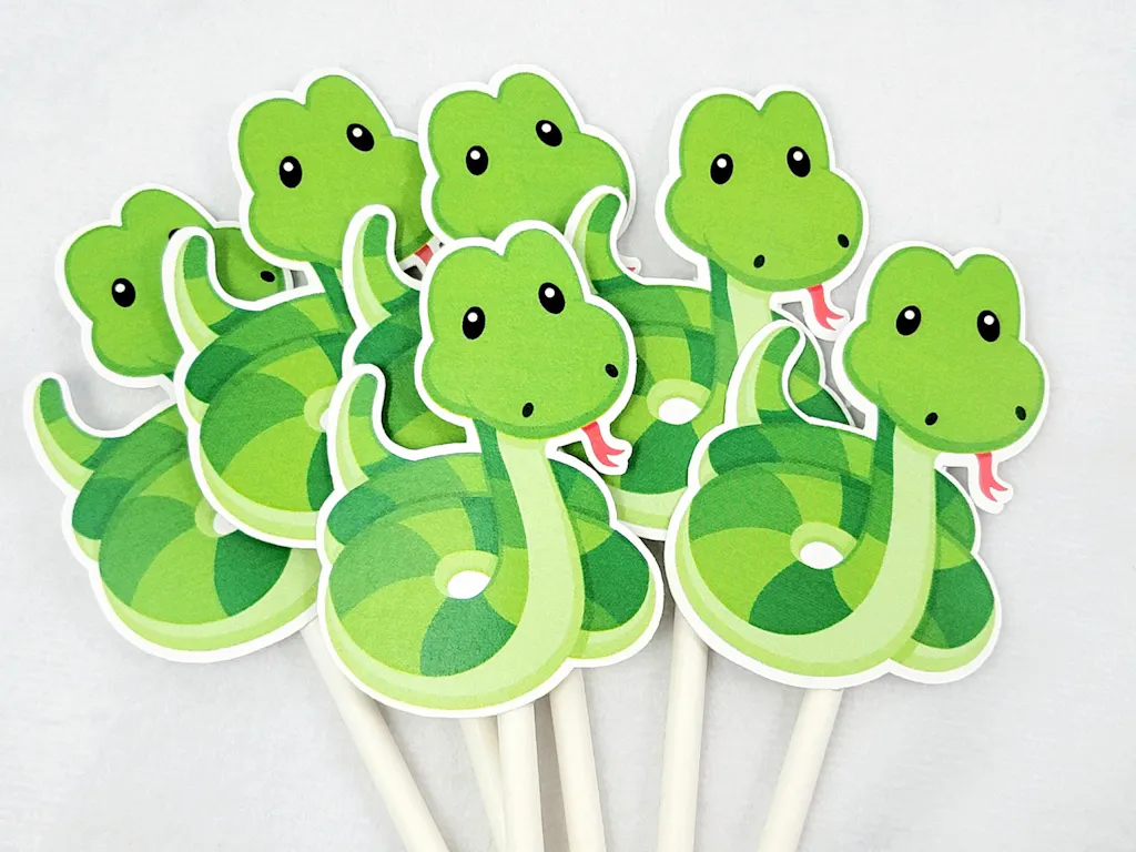 Snake Cupcake Toppers – CRAFTY CUE