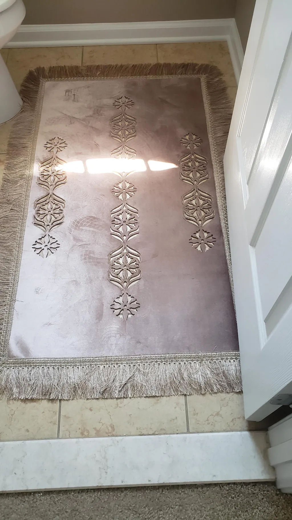 Hazal Rectangle Velvet Rug - Oriental Style Cut through with Tassels