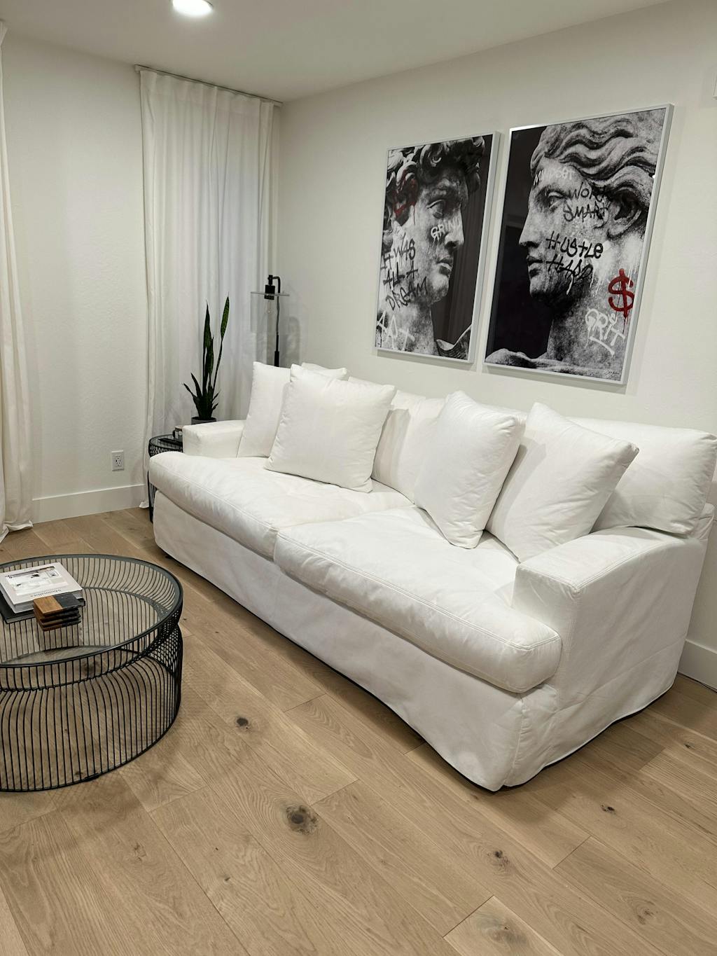 ART STATUE V.2 – Criss Bellini