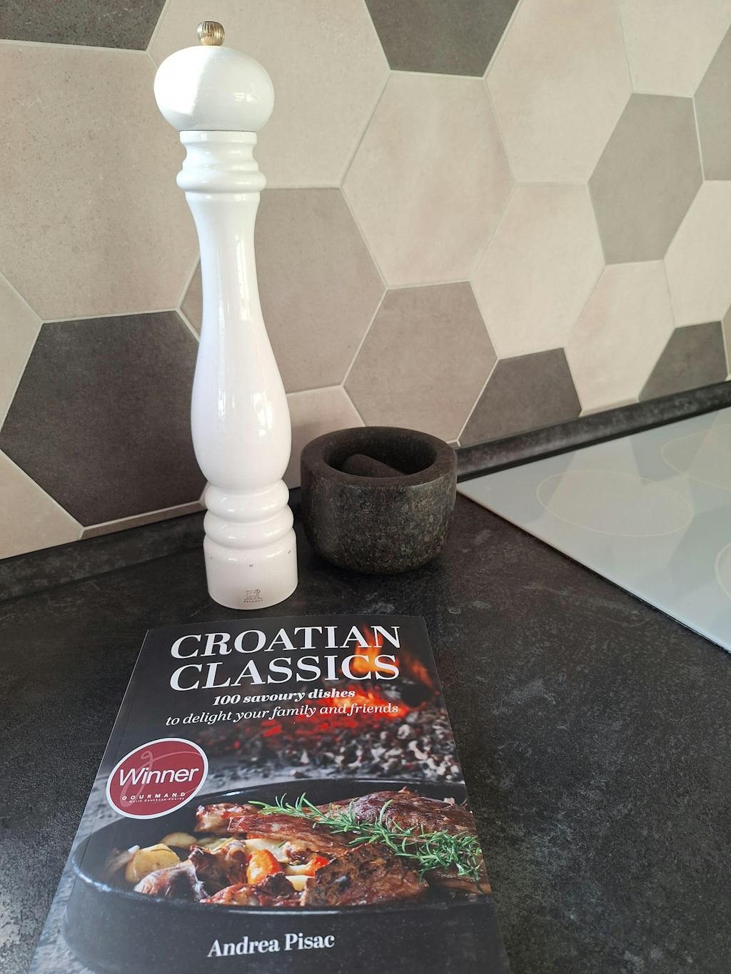 Croatian Classics: cookbook with 100 savoury dishes in English ...