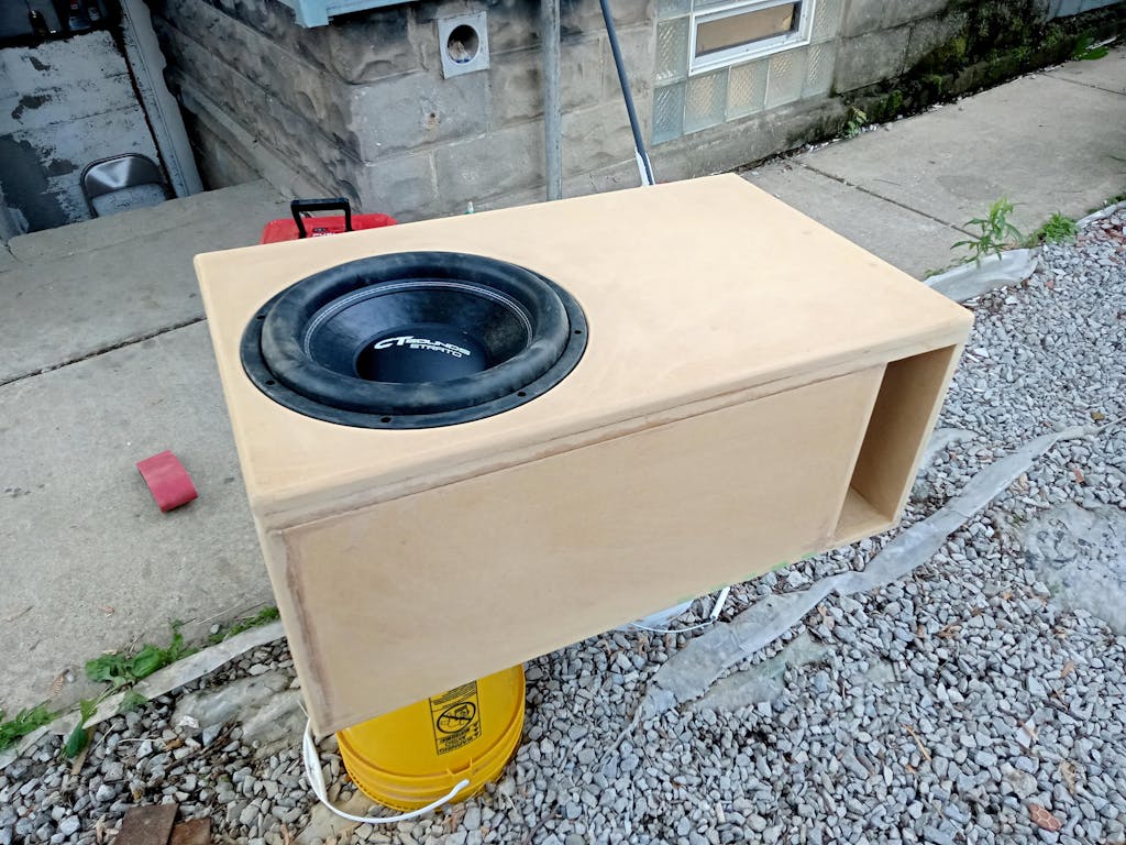 CT Sounds Single 15 Inch Ported Subwoofer Box Design
