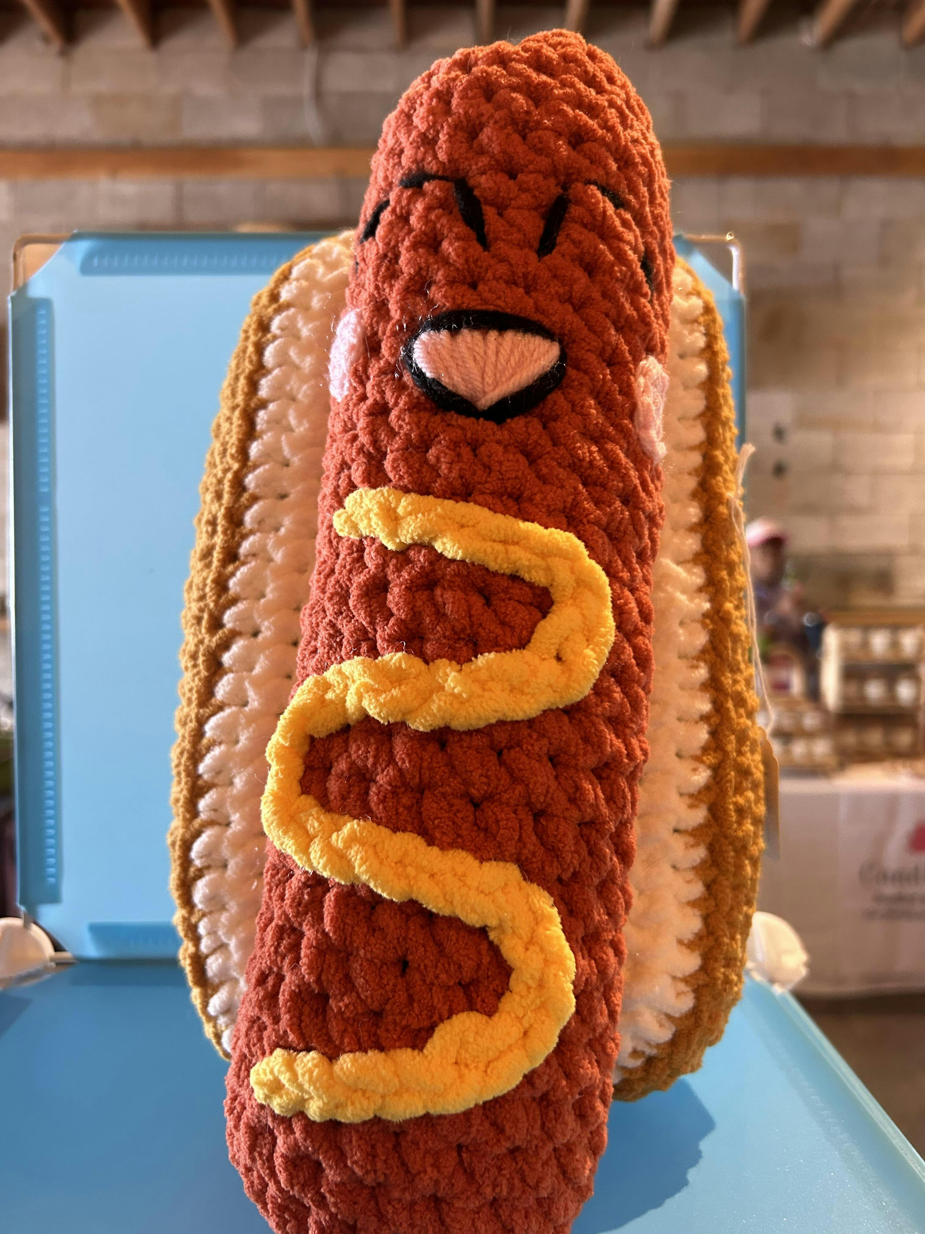 Giant Hot Dog Crochet Pattern – curiouspapaya