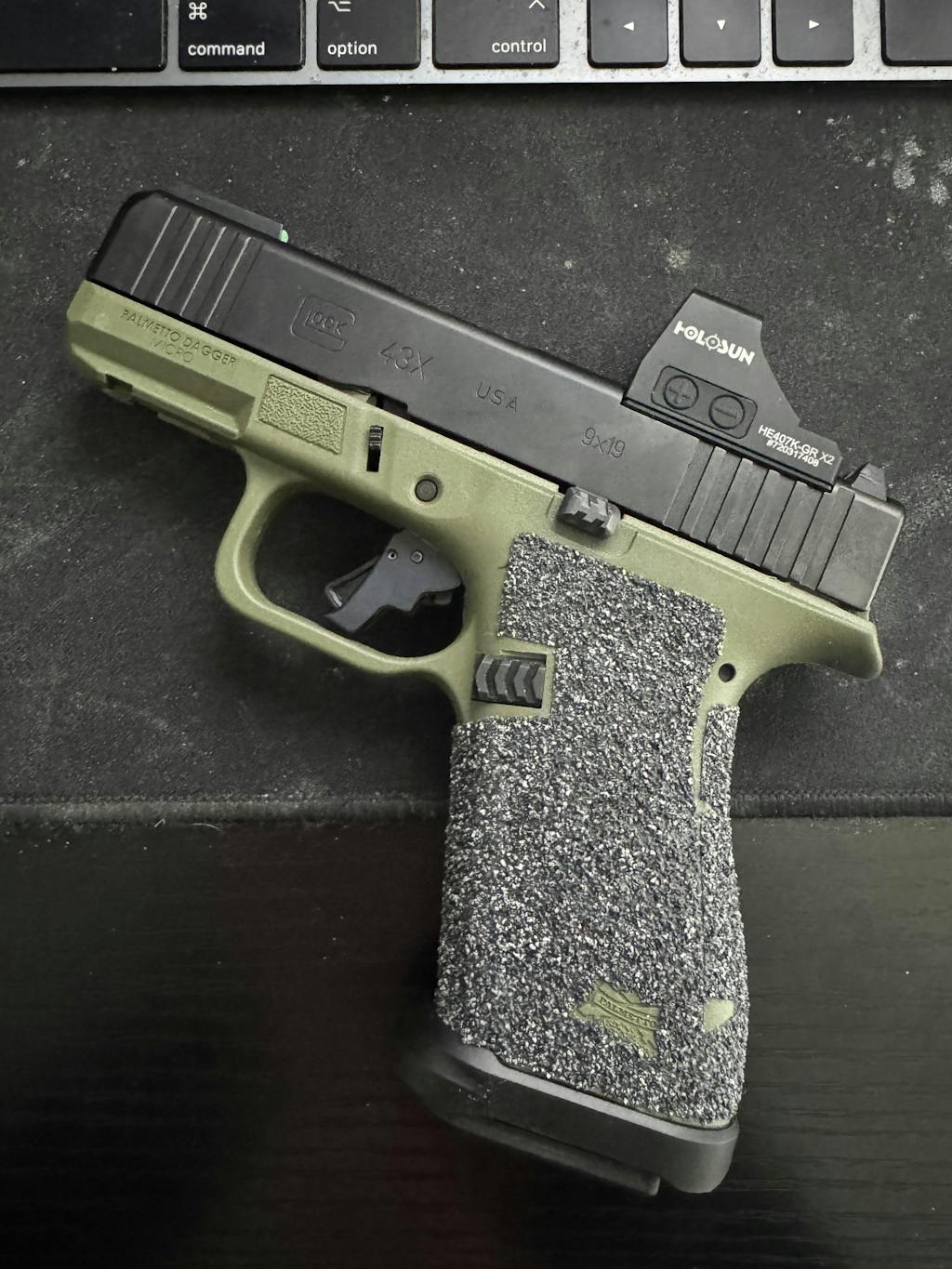 Micro Dagger Magwell - V2