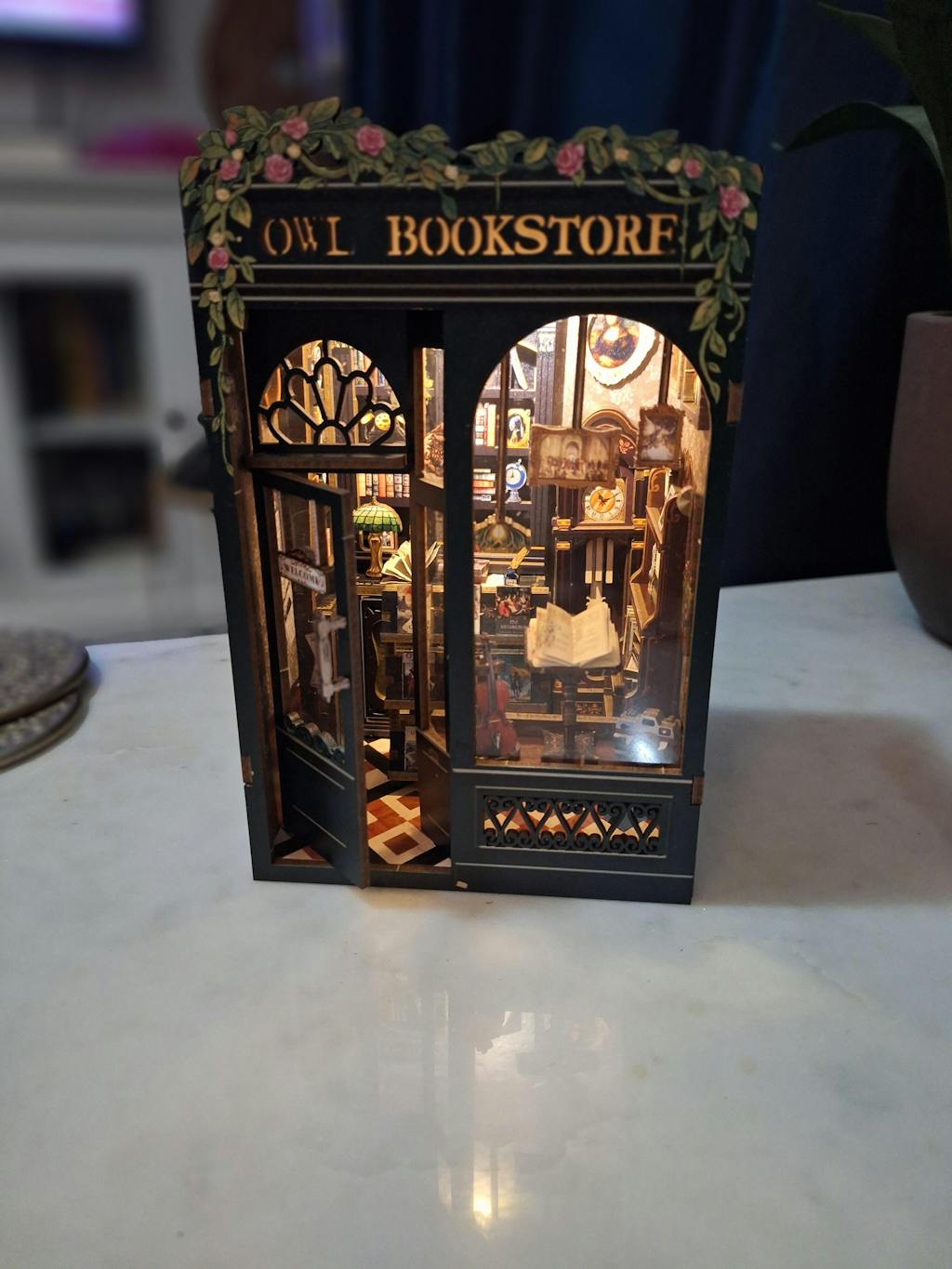 CUTEBEE DIY Book Nook Kit | Owl Bookstore