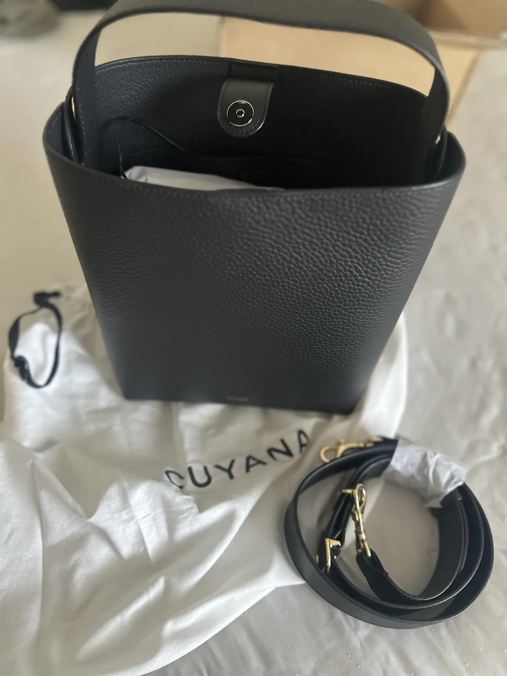 Linea Bucket Bag – Cuyana