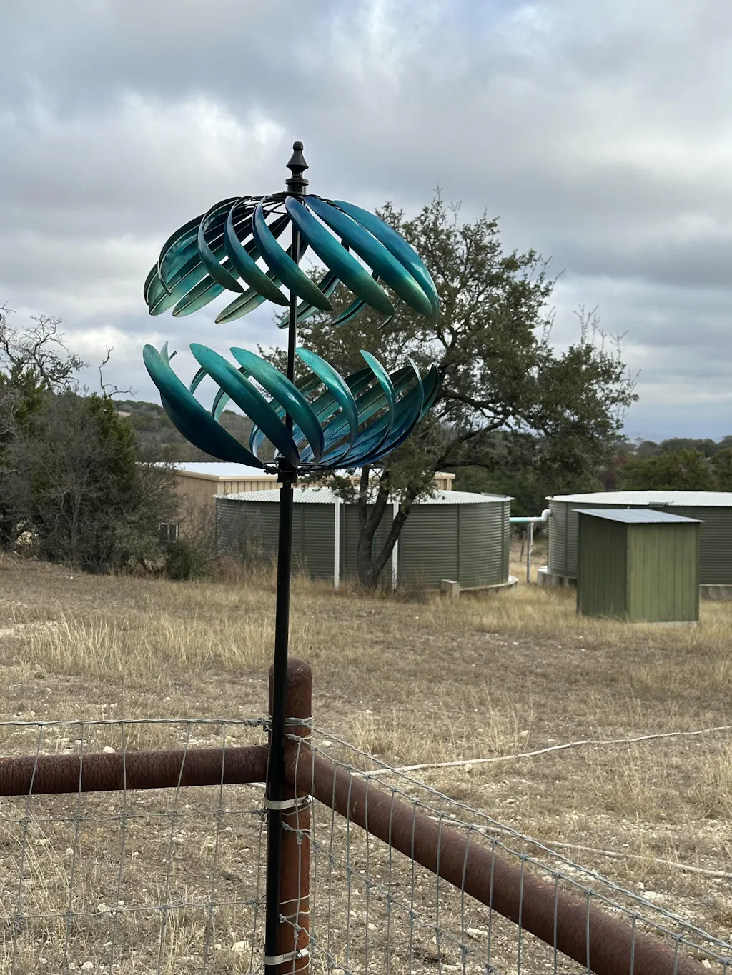 Dawn Globe Wind Spinner – Cyan Oasis