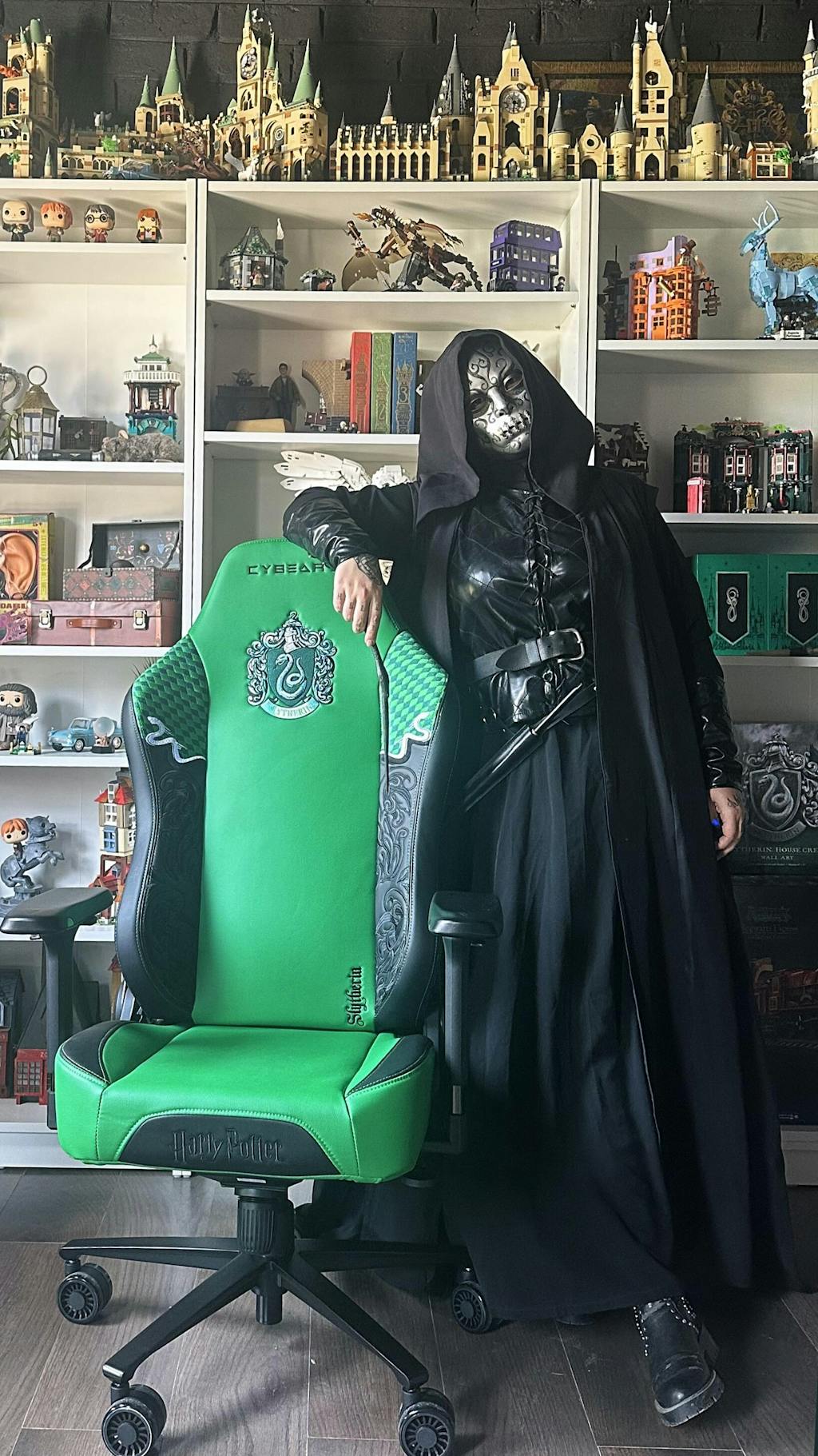 Arctic White Gaming Chair | Apex Series Chairs | Cybeart – Cybeart India