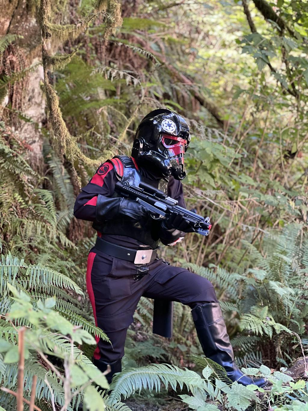 Tie Pilot - Red Skull Helmet – Cyber Craft