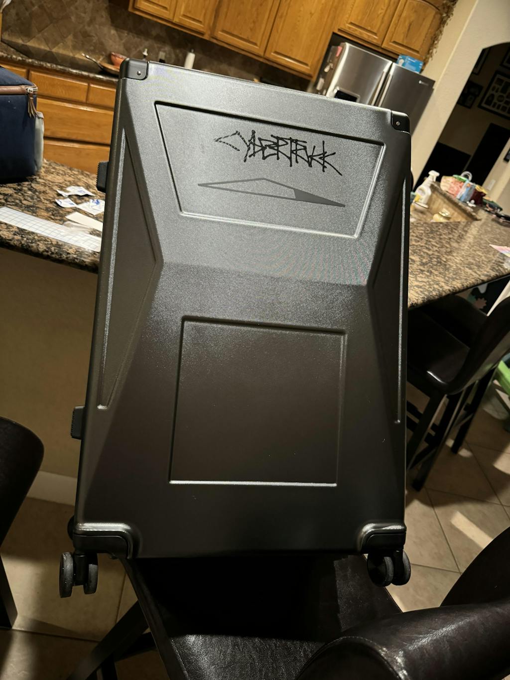 CYBER SUITCASE: TESLA CYBERTRUCK-INSPIRED (94L, USB PORT, LARGE CAPACI