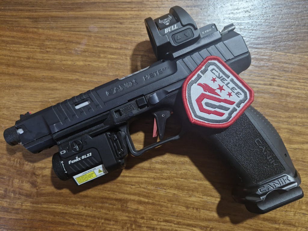 Cyelee BULL X PRO Red Dot – Drop-Proof 33mm Optic with Multi-Reticle ...