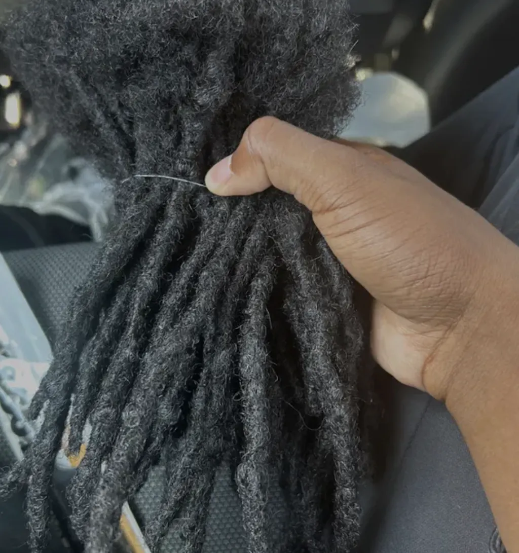 100 Locs Bundle of Standard Loc Extensions Handmade 100% Human Hair – D.E