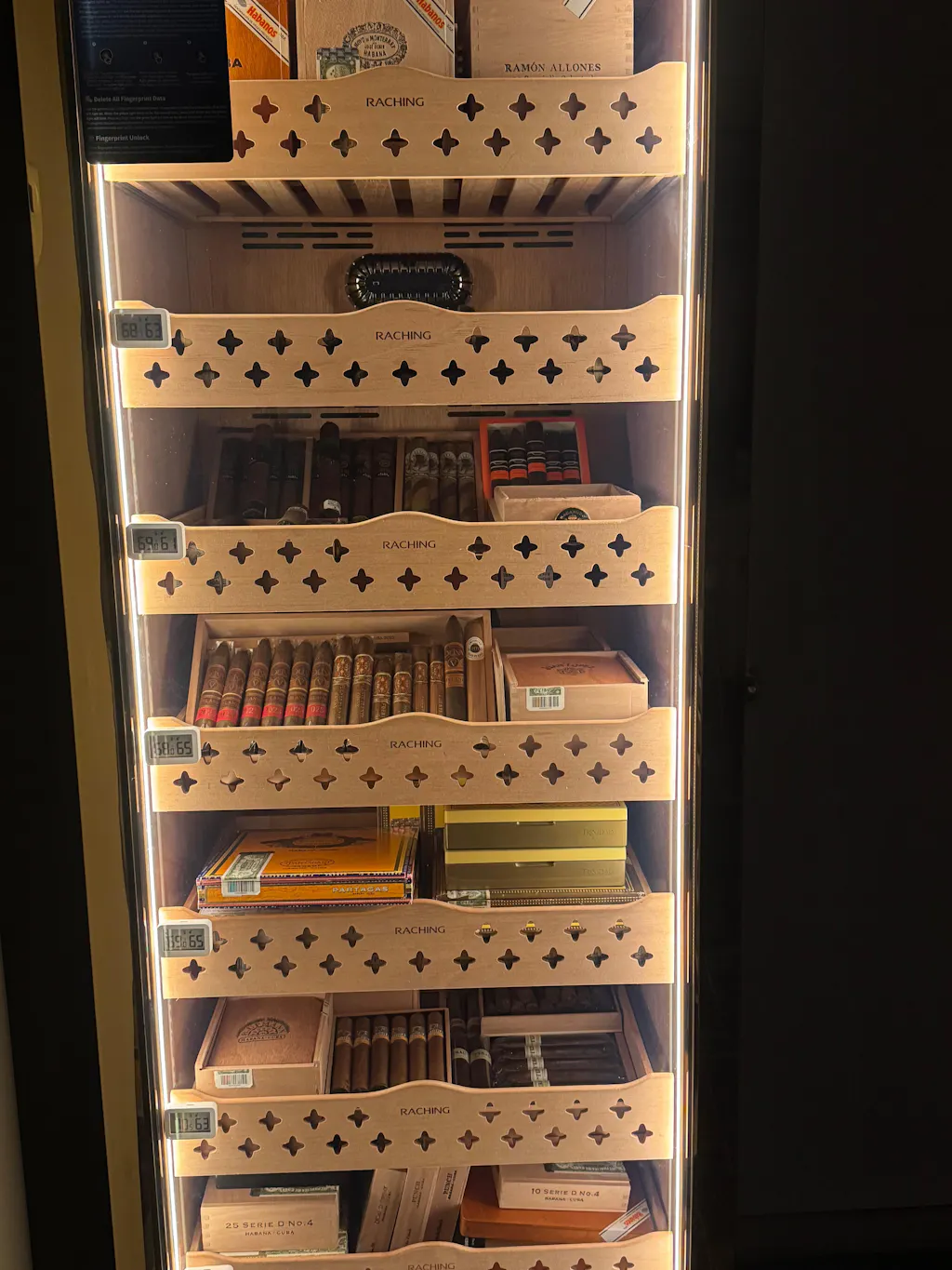 Raching MON3800A - Smart Cigar Humidor (1800 cigars) - Dads Heaven™