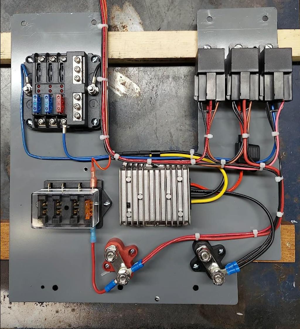 BB2-1 M10/M8/M6 Dual Studs 12V Power Distribution Terminal Block – DAIER