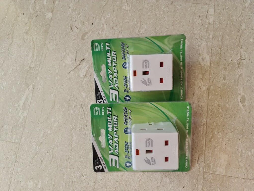 Daiyo DE 290 3 Way Multi Adaptor With Neon