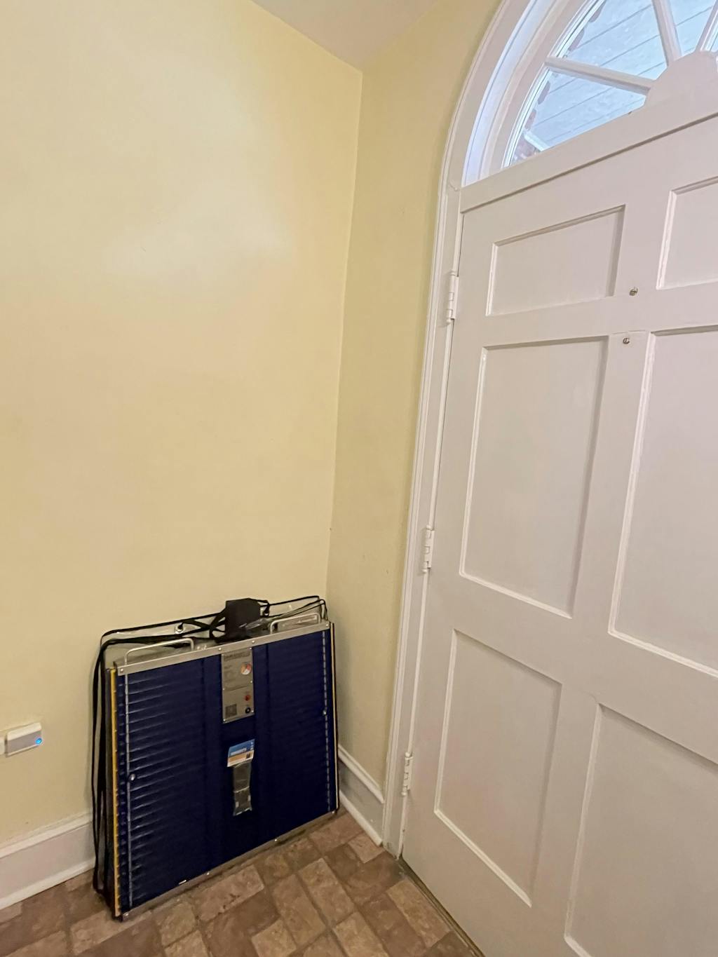 Flood Barrier Door Dam - Ultimate Flood Gate | Dam Easy