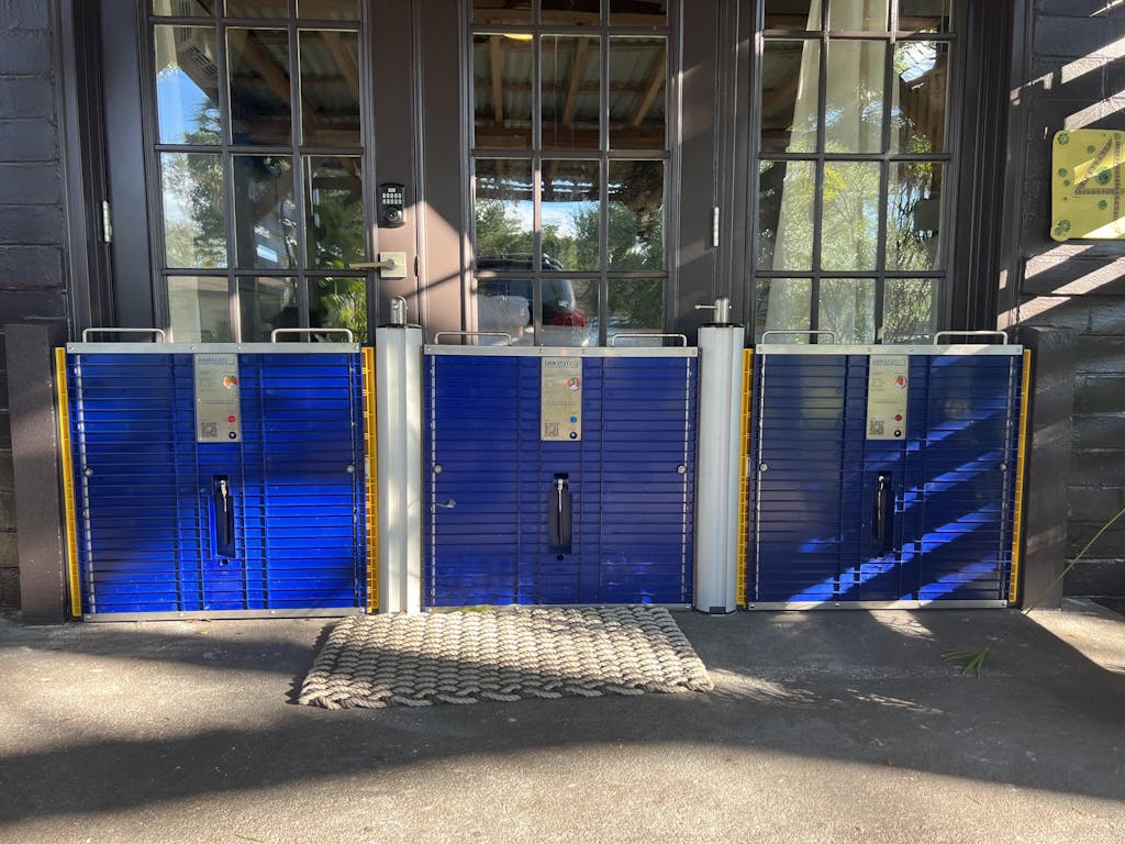 Flood Barrier Door Dam - Ultimate Flood Gate | Dam Easy