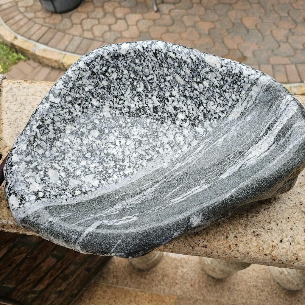 **NEW** Puddle Stones – Dances With Stone