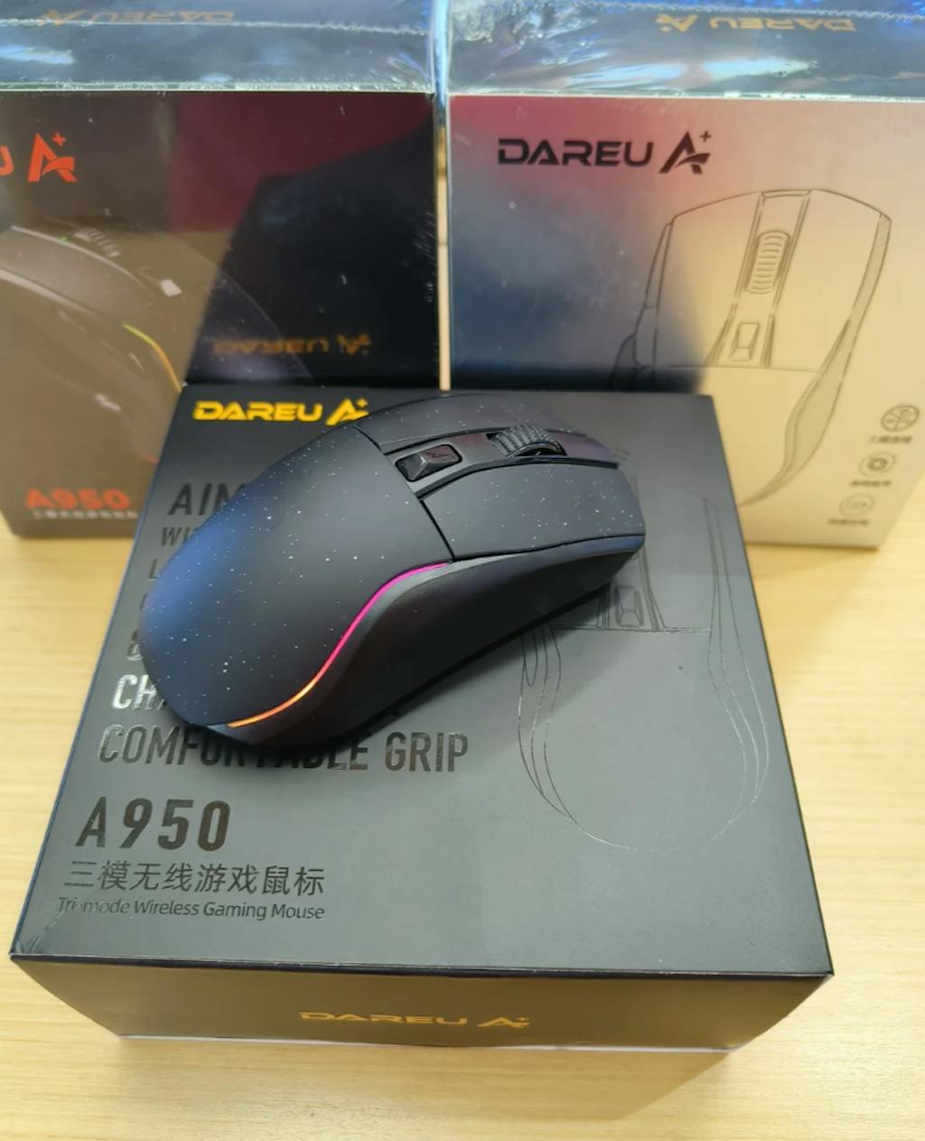 DAREU A950 | Wireless Gaming Mouse with Charging Dock – Dareu