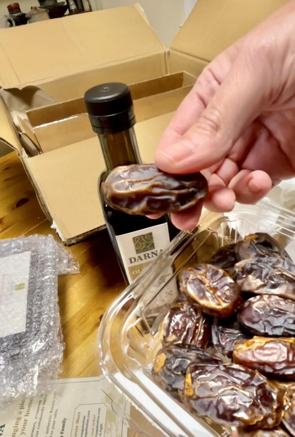 Medjool Dates from Jericho – Premium Palestinian Dates | 14 oz Tub ...