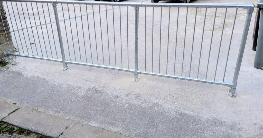 Infill Key Clamp Fence Panel 48.3mm 1.2m Long