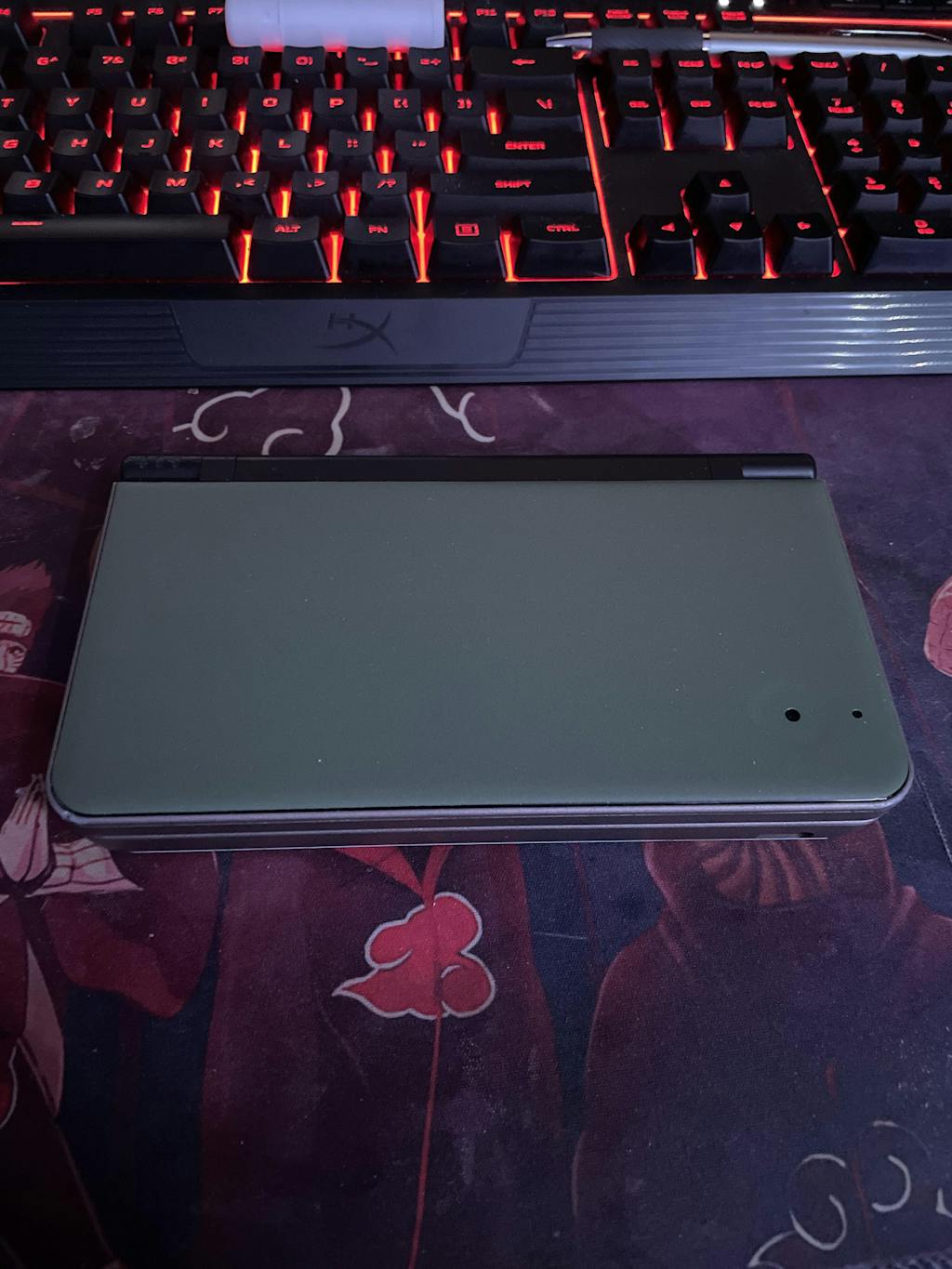 Custom - Nintendo DSi XL Skin