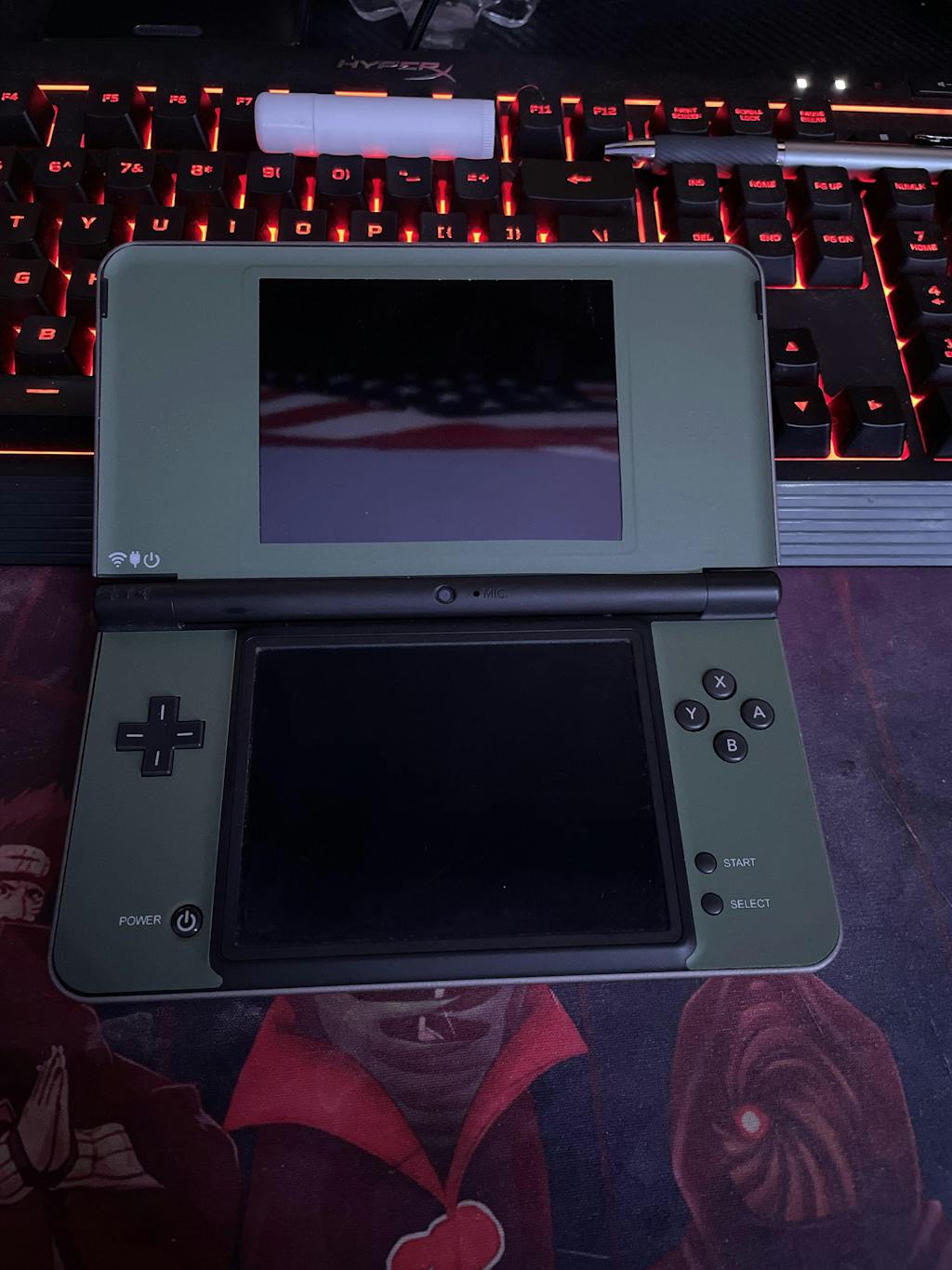 Custom - Nintendo DSi XL Skin