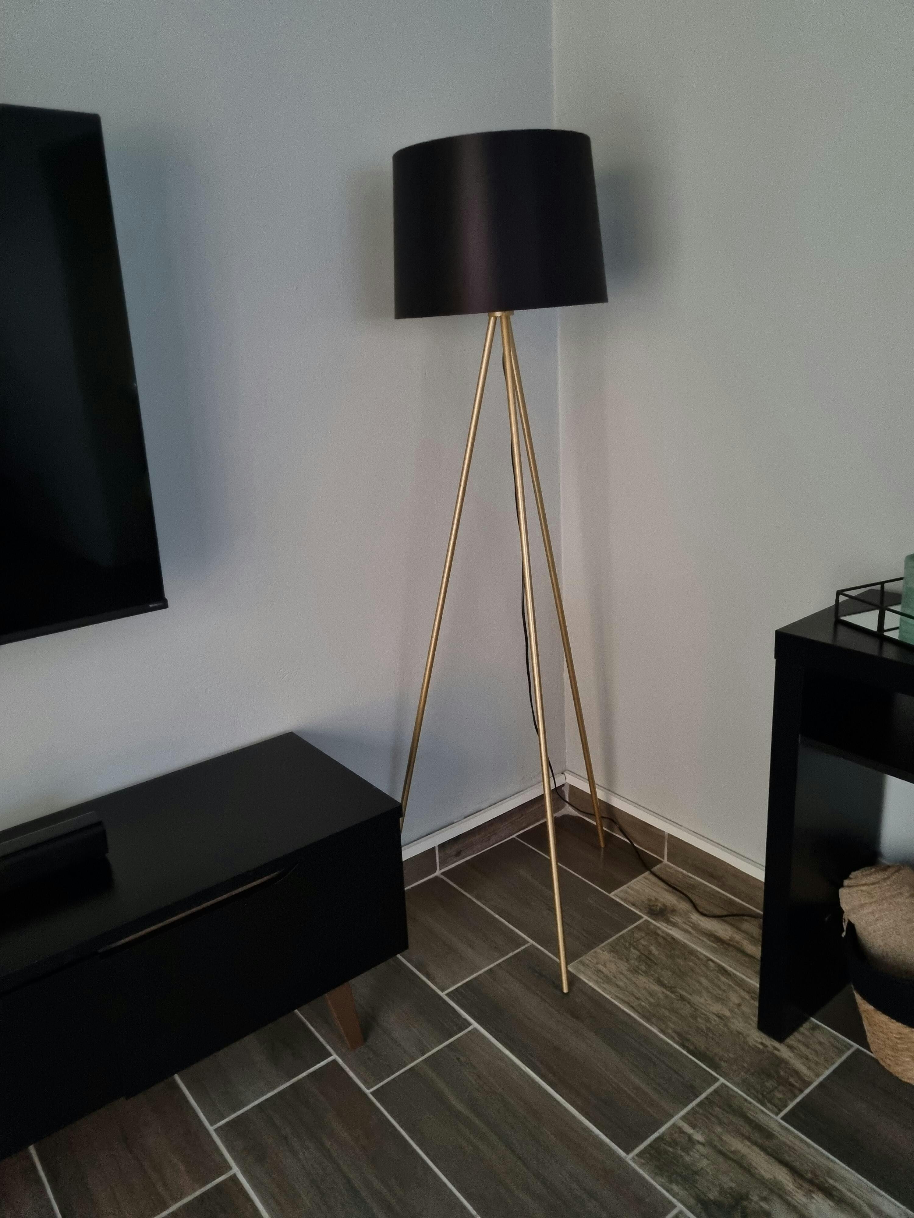Decofurn | Lamp Floor-metal Tripod-black & Gold Shade 155cm – Decofurn ...