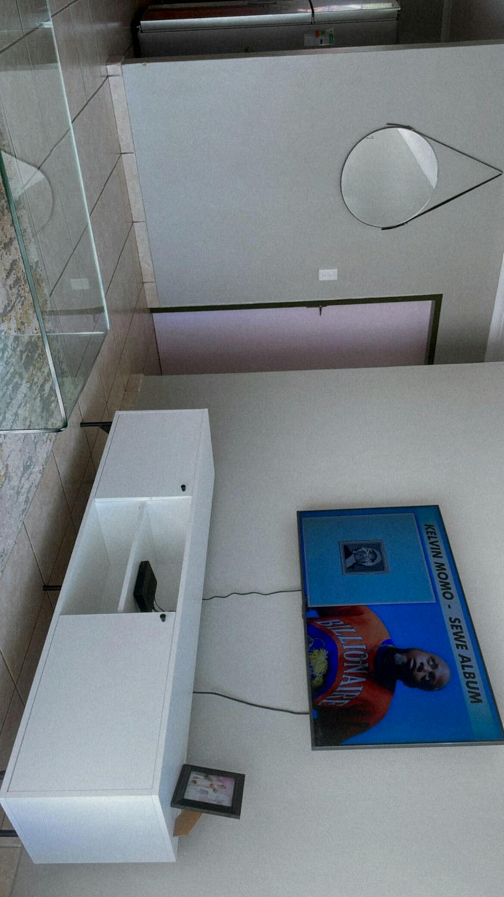 Decofurn | Cas 60cm Round Mirror | R459 Save 20% – Decofurn Furniture