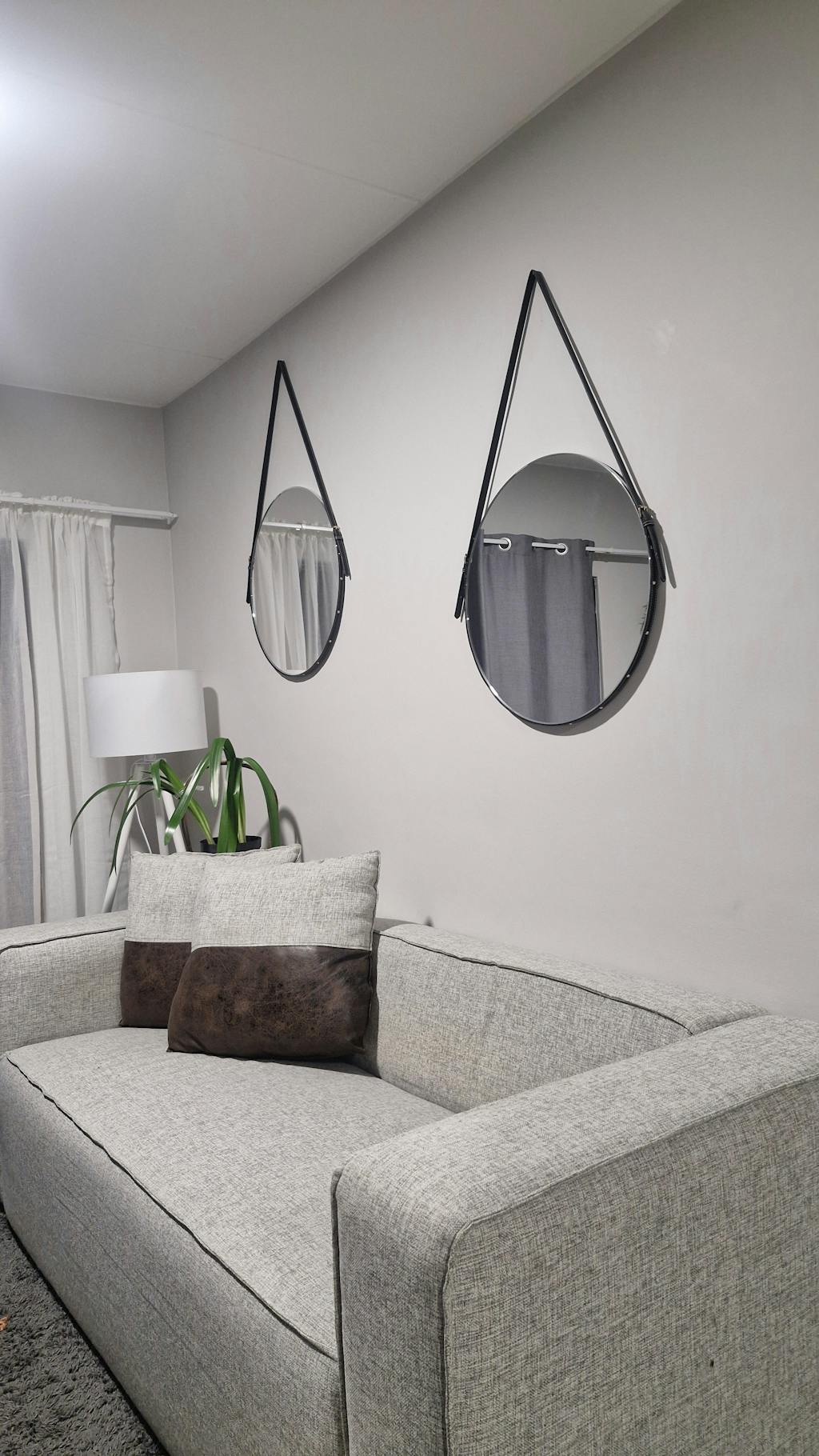 Decofurn | Cas 60cm Round Mirror – Decofurn Furniture