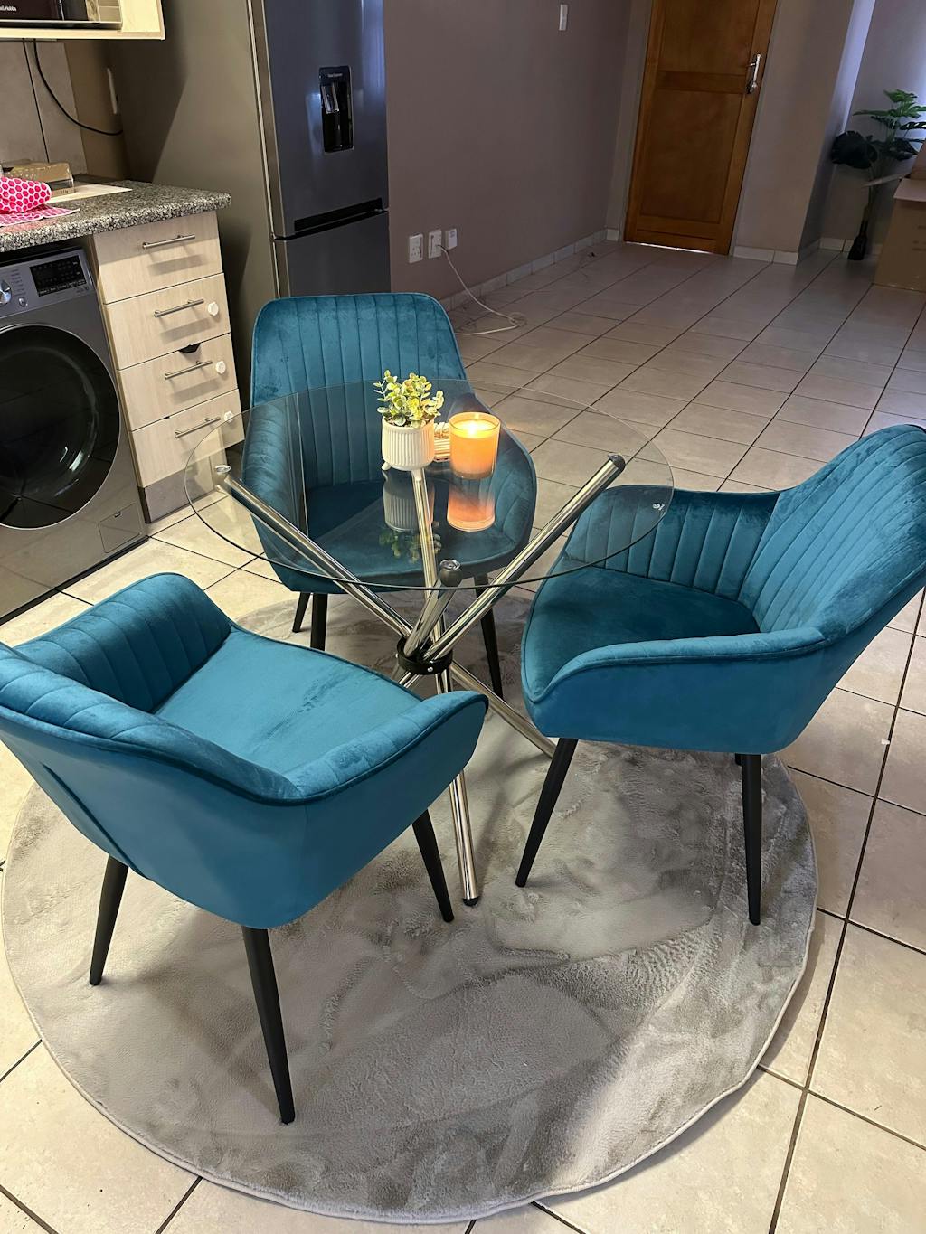 Decofurn | Rocco Velvet Dining Chair | R1099 Save 20% – Decofurn Furniture